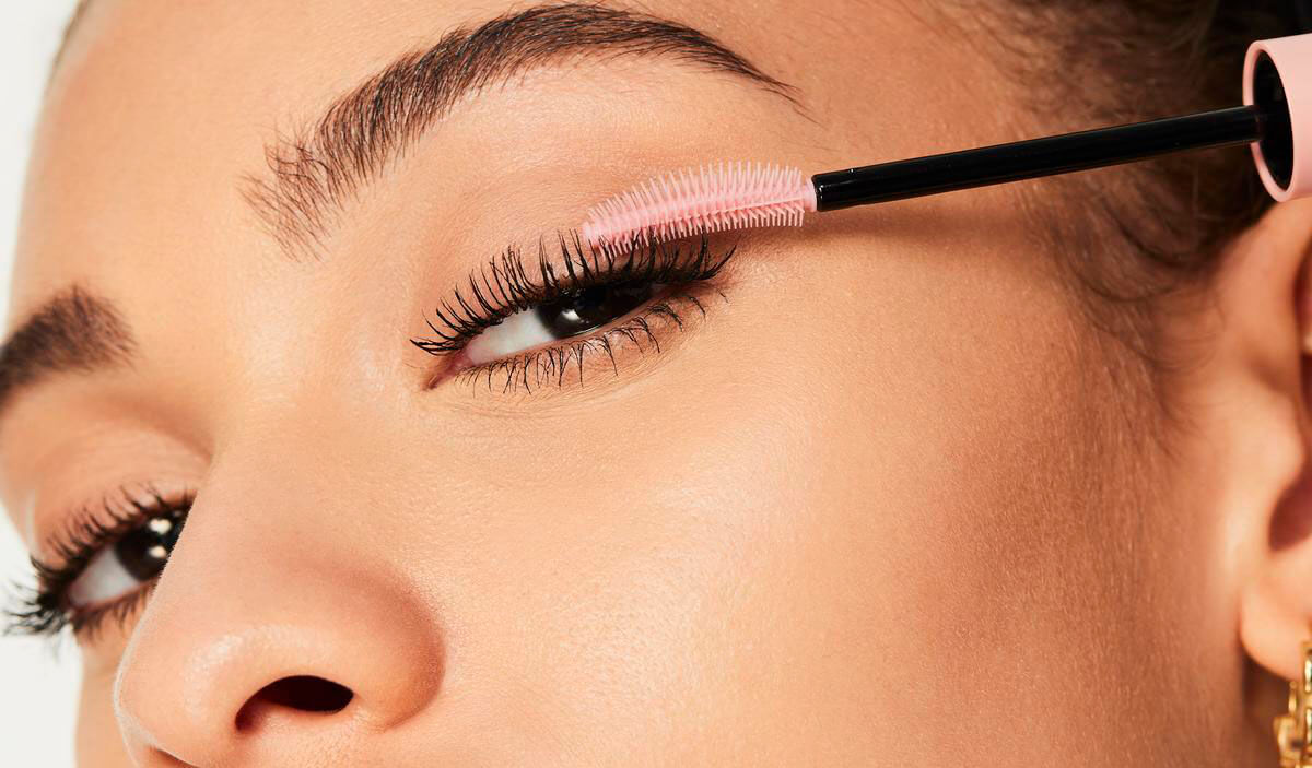 Mascara Guide How to Choose the Best Mascara for Your Lashes e.l.f. Cosmetics